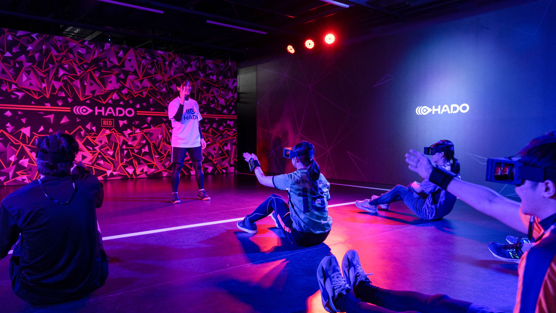 ARスポーツ「HADO」を取り入れた世界初の未来型フィットネスプログラム「HADOフィットネス」が9月よりHADO ARENA お台場店で ...